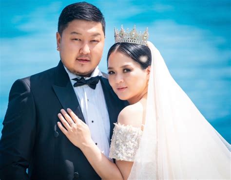 Ubn Mn Жүжигчин О Итгэл Чамаар би гоёдог чамаар би чимдэг 🥰 5 р сарын 24 нд Гэгээн Муза