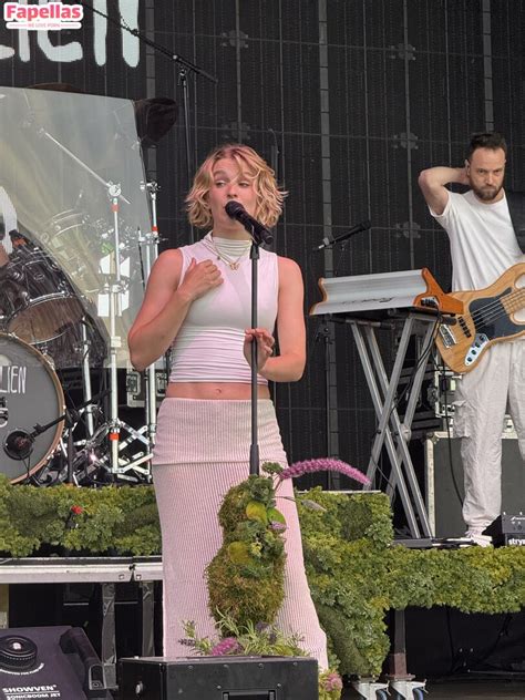 Pommelien Thijs Aka Pommelienthijs Nude Leaks Onlyfans Photo Fapellas