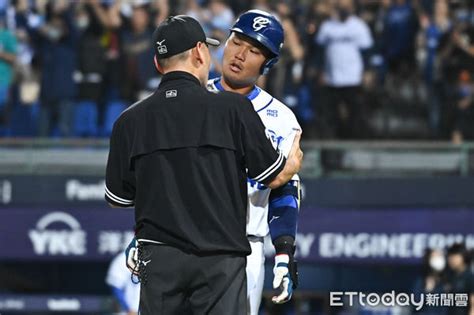 范國宸不滿離譜誤判 衝上場理論：聯盟、裁判公信力在哪 Ettoday運動雲 Ettoday新聞雲