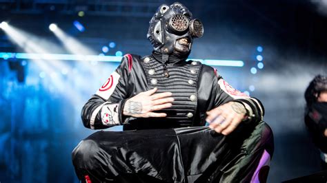 The Definitive History Of Every Slipknot Mask The Gray Chapter 2014