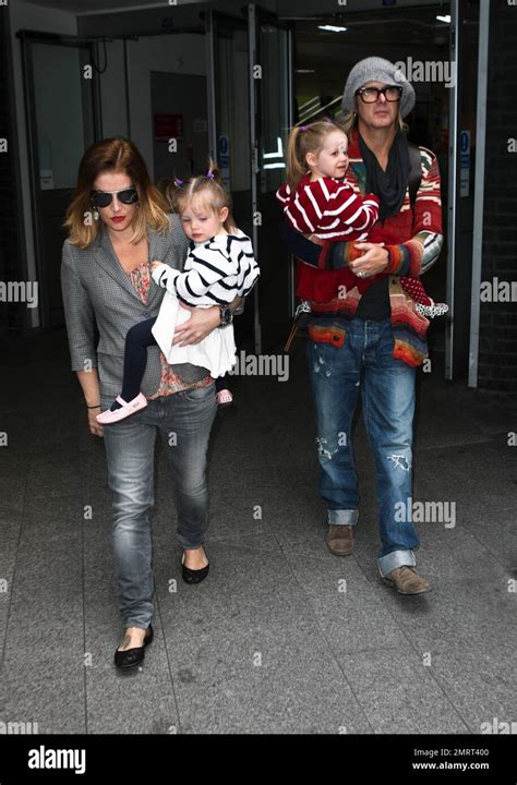 Lisa Marie Presley And Husband Michael Lockwood Hi Res Stock