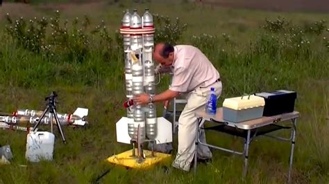 2 Stage Water Rocket To 864 Feet Youtube