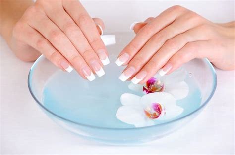 How To Take Off Acrylic Nails With Hot Water At Home Sheideas