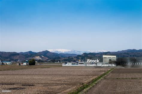 농업 분야 지역 및 농업에 후쿠시마 아즈마 눈덮인 산 배경 전망 일본 0명에 대한 스톡 사진 및 기타 이미지 0명 Satoyama Scenery 경관 Istock