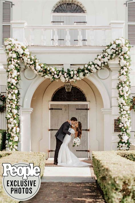 Brooks Nader Is Married See Her Gorgeous Mermaid Gown