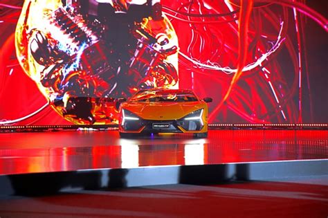 2년 이상 기다려야 하는 신차 람보르기니 레부엘토 네이트뷰