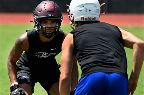 Vols Football Recruiting 4 Star Db Kaleb Beasley Commits To Tennessee