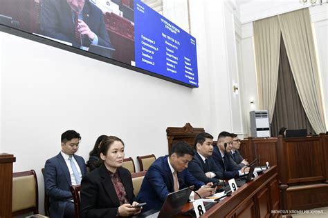 Зөвшөөрлийн тухай хуульд нэмэлт өөрчлөлт оруулах тухай хуулийн төслийг анхны хэлэлцүүлэгт