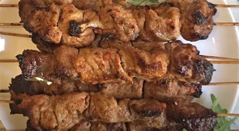 Свинина в духовке — 8 простых и вкусных рецептов запеченного мяса