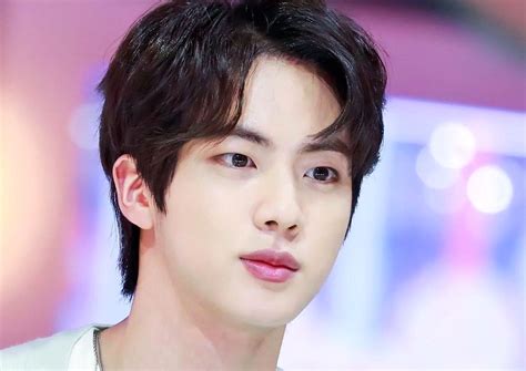 عکس منتشر شده از خواننده بی‌تی‌اس در لباس سربازی ایران آرت