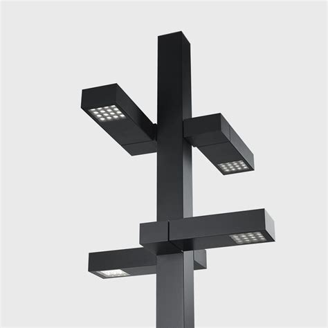 Borselius Attempts To Perfect Traditional Street Lighting