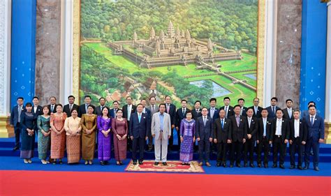 សុខ រស្មី សុខ រស្មី Added A New Photo