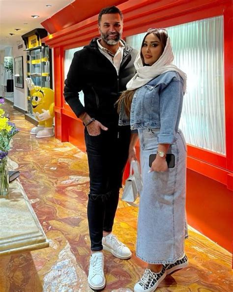 Alireza Vahedi Nikbakht And His Wife Portrayed In Romantic Frames
