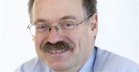 英 면역학 과학자 코로나19 인류와 영원히 함께할 것