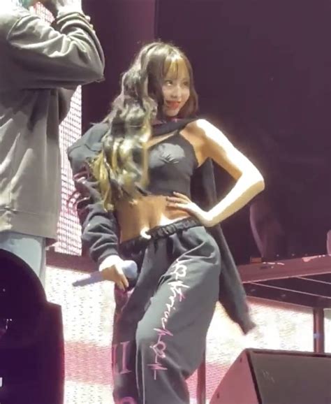 Momo Hiraimomo Hirai Twice Kpop Mi Novia Hermosa Momo Rostros