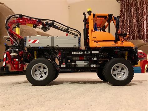 Lego Celebrates 60 Years Of The Mercedes Benz Unimog With 2 048 Piece Kit Peachparts Mercedes