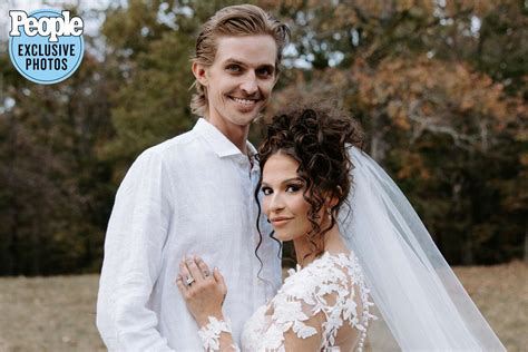 Country Singer Gabrielle Mooney Marries After Near Death Experience