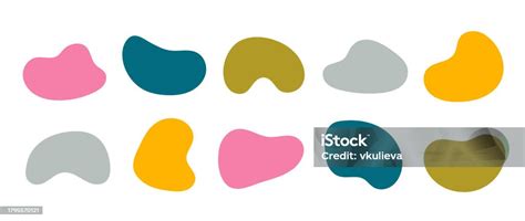 추상적인 유기적 형태 컬렉션 불규칙한 액체 형태가 설정됩니다 밝은 아메바 얼룩 얼룩 방울 또는 얼룩이 뭉쳐집니다 라벨 스티커