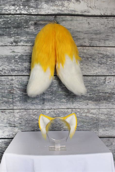 Yellow And White Faux Fur Fox Tails Set Etsy Etsy Drawing Anime Clothes White Faux Fur