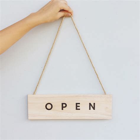 ป้ายไม้ Open Close เปิด ปิดร้าน 2 ด้าน แบบแขวนเชือก Shopee Thailand
