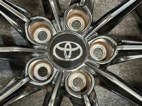 Grヤリス 4ba Gxpa16 純正 ホイール 18x8j 45 114 3 5h 18インチ 4本セット Mxpa12 5穴 ｜売買された