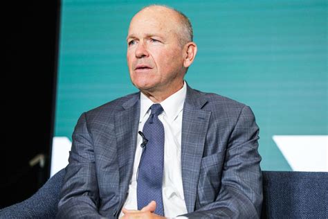 Ceo Da Boeing Diz Que Empresa Precisa Reconhecer Próprio Erro Após Falha Em Avião