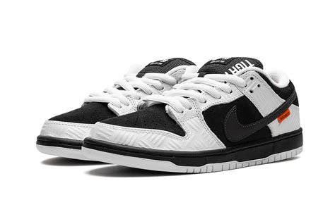 Nike Sb X Tightbooth Dunk Low
