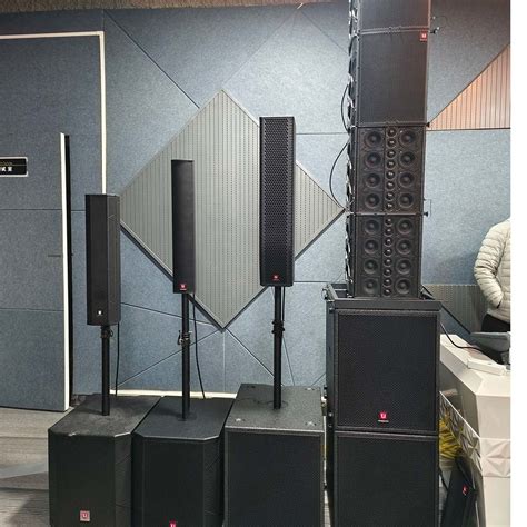 Wholesale PRO Audio Active Mini Column Speaker System 4 4 5 Inch Line Array Tops Speakers