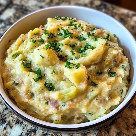 Colcannon Classic Creamy Irish Mashed Potatoes With Cabbage 2mrecipes