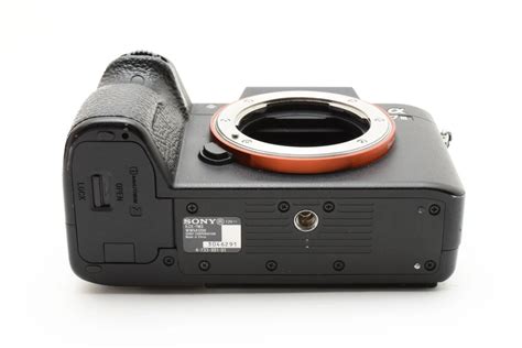Yahooオークション ソニー α7 Iii α7m3 ボディ Sony Ilce 7m3 ミ