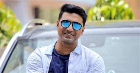 রয়েছে রুফ সুইমিং পুল আরবানার কয়েক কোটির পেন্টহাউজ দেবের অ্যাকাউন্টে এখন কত টাকা আছে জানেন