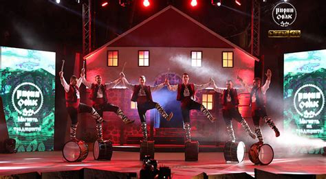 Над 100 танцьори на „Пирин Фолк“ Сандански 2021 БГ Мрежа Информационна медия