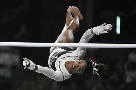 Simone Biles Superb In Return At Core Hydration Classic