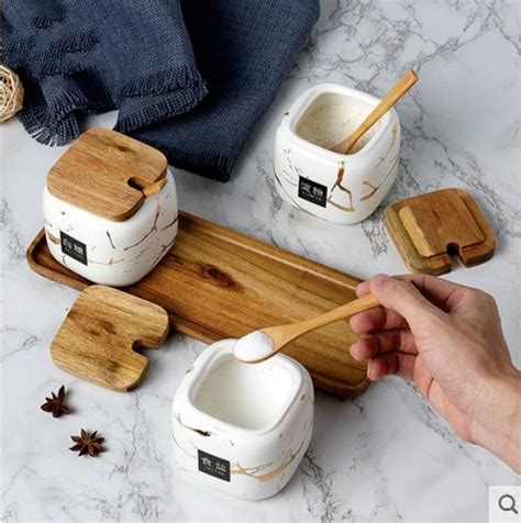 Badu Bg Комплект от 4 части Керамичен буркан за подправки от матов