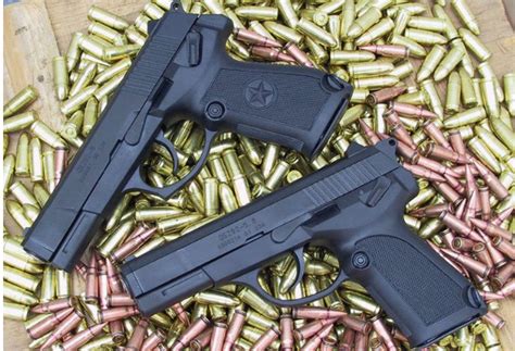 世界五大手枪排名，沙漠之鹰上榜，92式手枪排名第二 沙漠之鹰 手枪 格洛克 新浪新闻