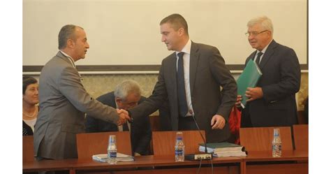 Повече пари за пенсии заплати образование и здраве обзор