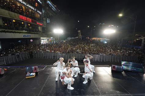 한·베 수교 30주년 등불 문화축제 성료8만명 구름 인파 사아총연 회원국 소식 아시아한인회총연합회