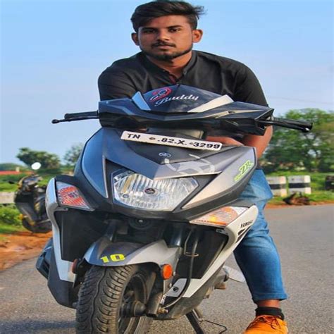 Helmet Detection Object Detection Dataset By Bchamomoyolo