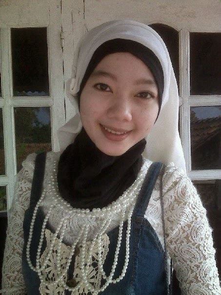 Hayalan Tak Bertepi Ngentot Istri Tetangga Yang Lagi Kesepian