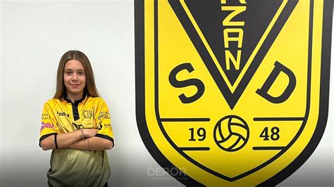 La Canterana Claudia Sande Se Incorpor Hoy Martes A La Selecci N Espa Ola Sub Rcdeportivo
