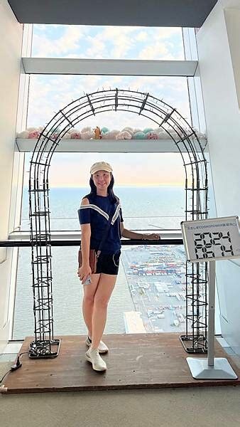 大阪絕美景觀景台咲洲宇宙塔展望台360度欣賞大阪百萬夜景鳥瞰大阪港一次飽覽大阪夕陽海景百萬夜景之美大阪高空景觀餐廳大阪最佳約會景點