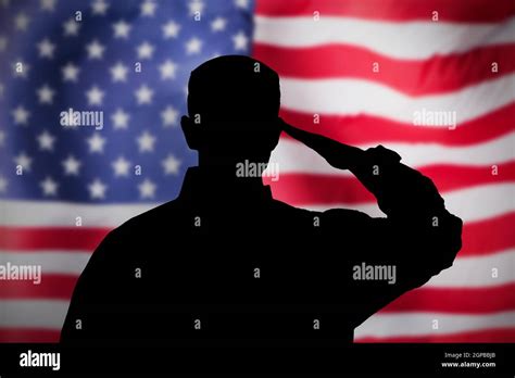 Us Soldier Saluting Flag