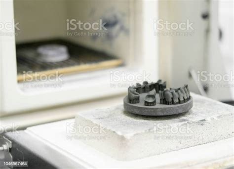 개체 인쇄 금속 열 처리 Synterization 근접 후 소 결에 대 한가 마 근처 3d 프린터 3차원 인쇄에 대한 스톡 사진 및 기타 이미지 Istock