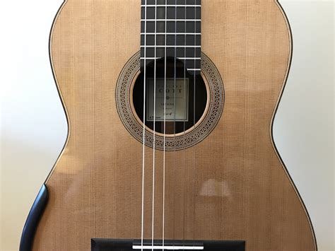 Classical Guitar Shops Stores Dealers Salons This Is Classical Guitar