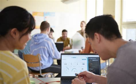 Ciclo Di Webinar Gratuiti Su Arduino Explore Iot Kit Innovation For Education