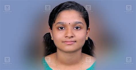 Ernakulam Woman Hacked By Stalker Succumbs