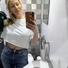 Laura Rutledge Nude Leaks Fapopedia