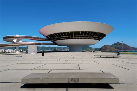 Gallery Of A Lighthouse In Rio De Janeiros Landscape The Niterói