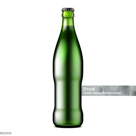 목업 유리 녹색 맥주 에일 사이다 병 탄산 청량 음료 모의 템플릿 흰색 배경에 격리된 그림입니다 설계 준비 완료 제품 포장 벡터 Eps10 3차원 형태에 대한 스톡 벡터