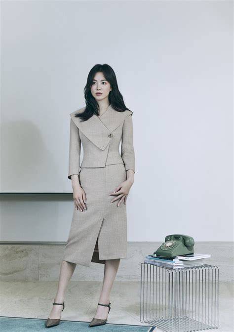 송혜교 시스루 룩으로 뽐낸 고혹적 분위기 N화보 파이낸셜뉴스 송혜교 시스루 룩으로 뽐낸 고혹적 분위기 N화보 파이낸셜뉴스